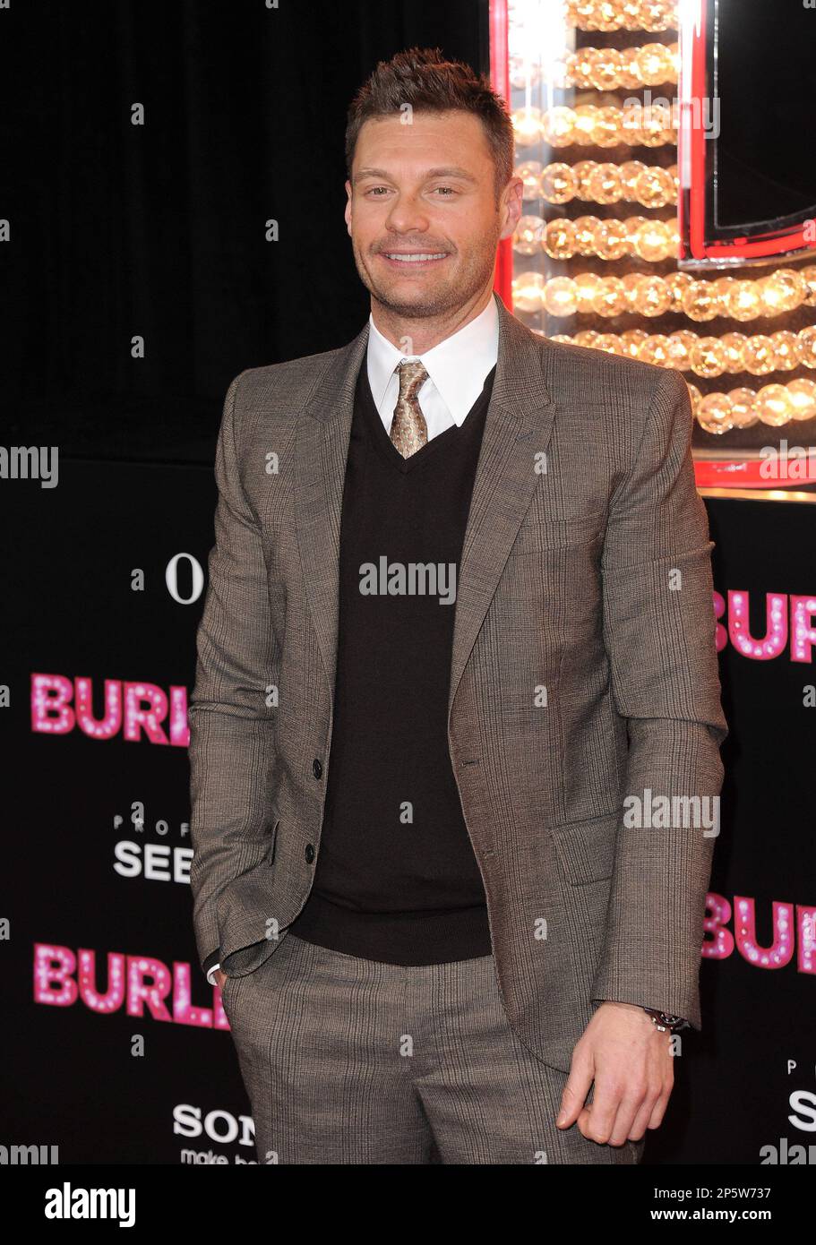 LOS ANGELES, CA - NOVEMBER 15: Television personality Ryan Seacrest ...