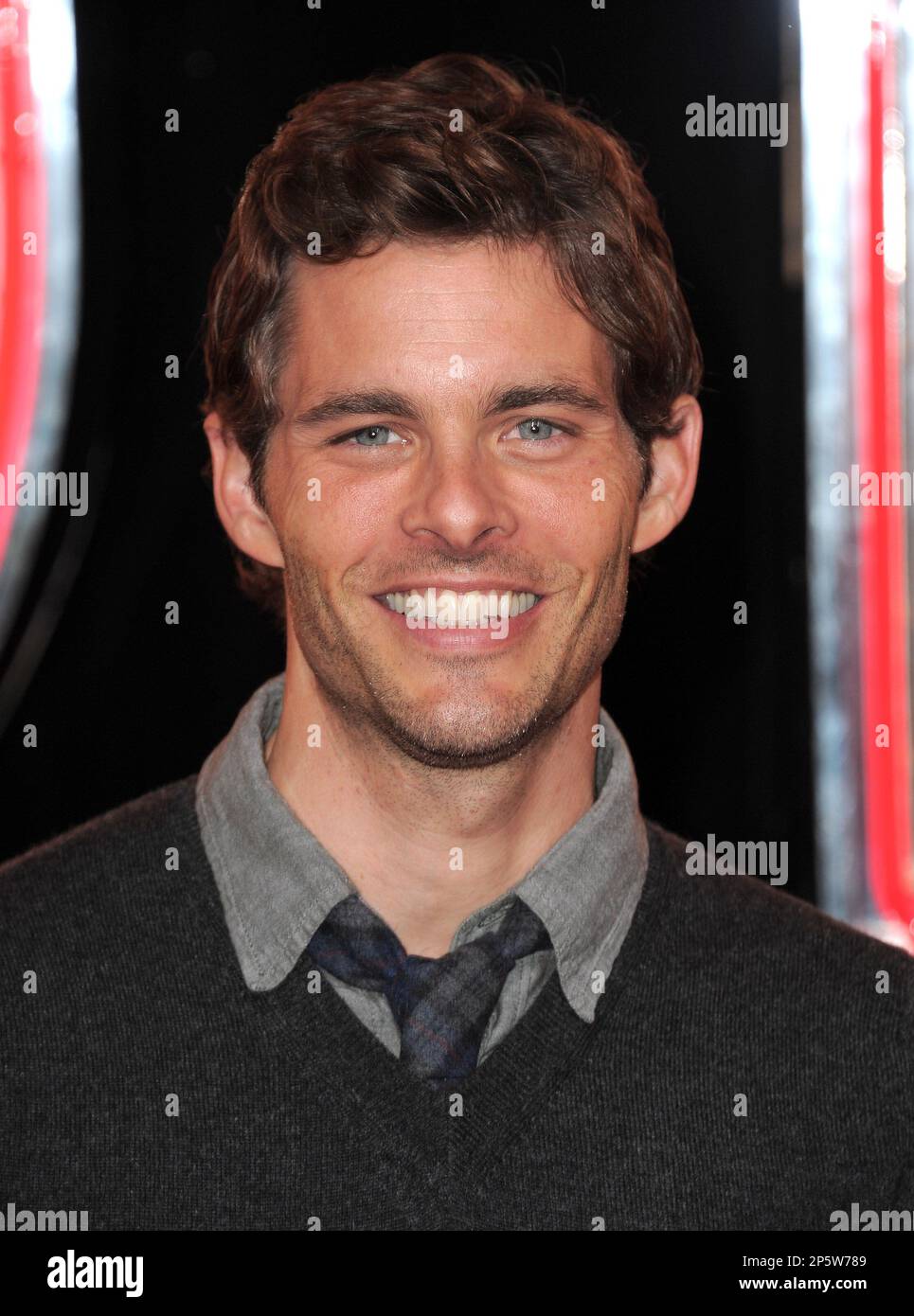 LOS ANGELES, CA - NOVEMBER 15: Actor James Marsden arrives at the ...
