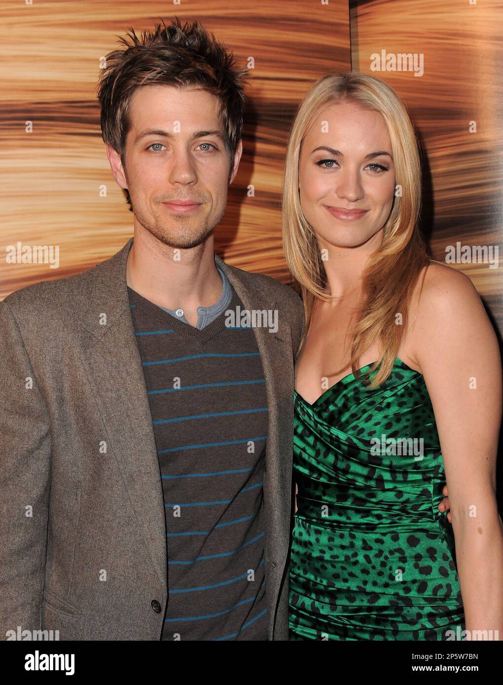 HOLLYWOOD - NOVEMBER 14: Actress Yvonne Strahovski (R) and Tim Loden ...