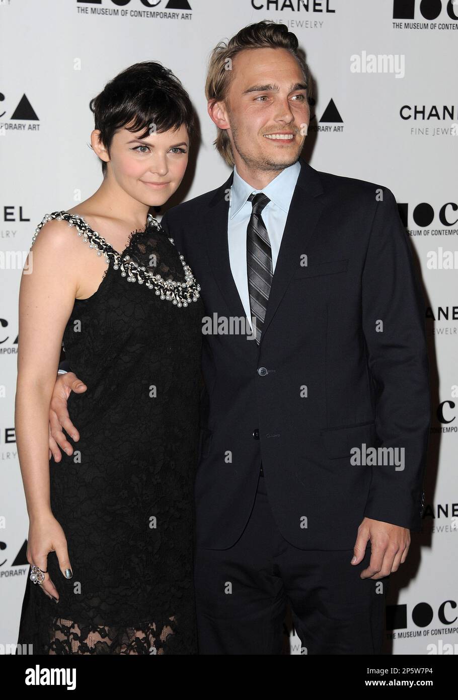LOS ANGELES, CA - NOVEMBER 13: Actress Ginnifer Goodwin and Joey Kern ...
