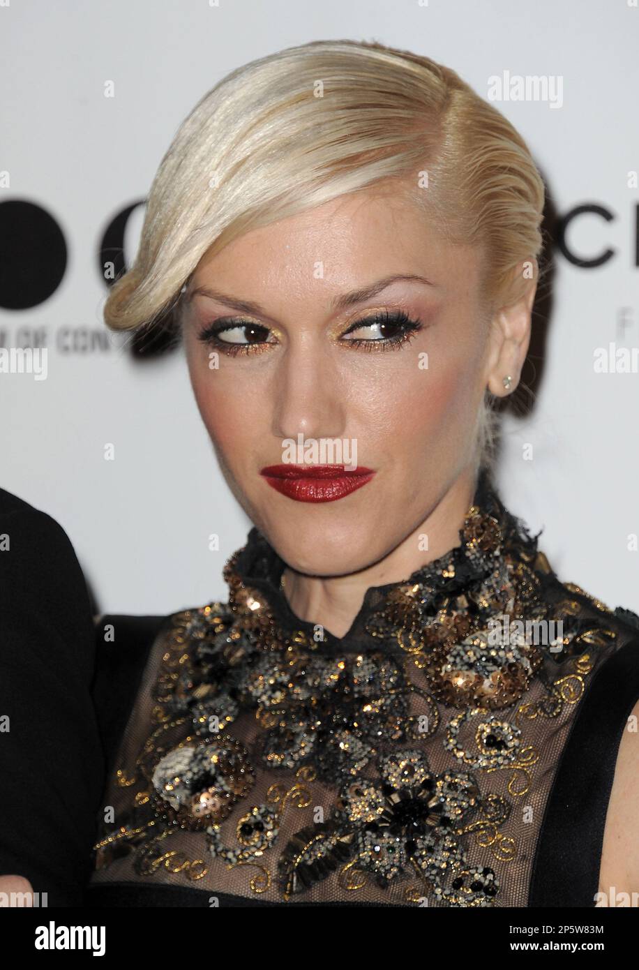 LOS ANGELES, CA - NOVEMBER 13: Actress Gwen Stefani arrives at MOCA ...