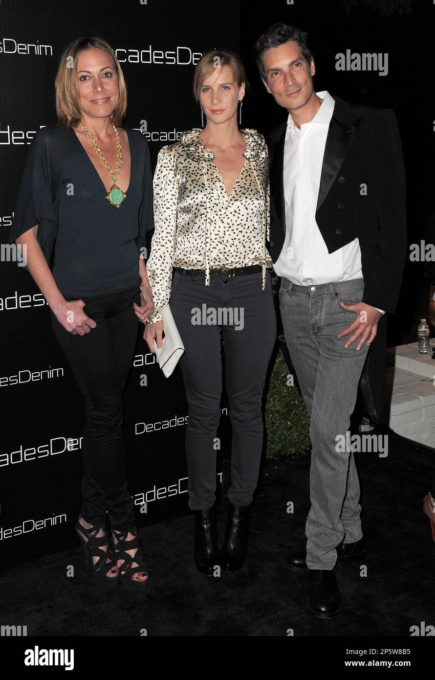 LOS ANGELES, CA - NOVEMBER 02: Actress Rachel Griffiths (C), Cameron ...