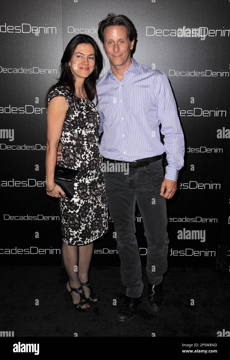 LOS ANGELES, CA - NOVEMBER 02: Actor Steven Weber (R) and wife Juliette ...