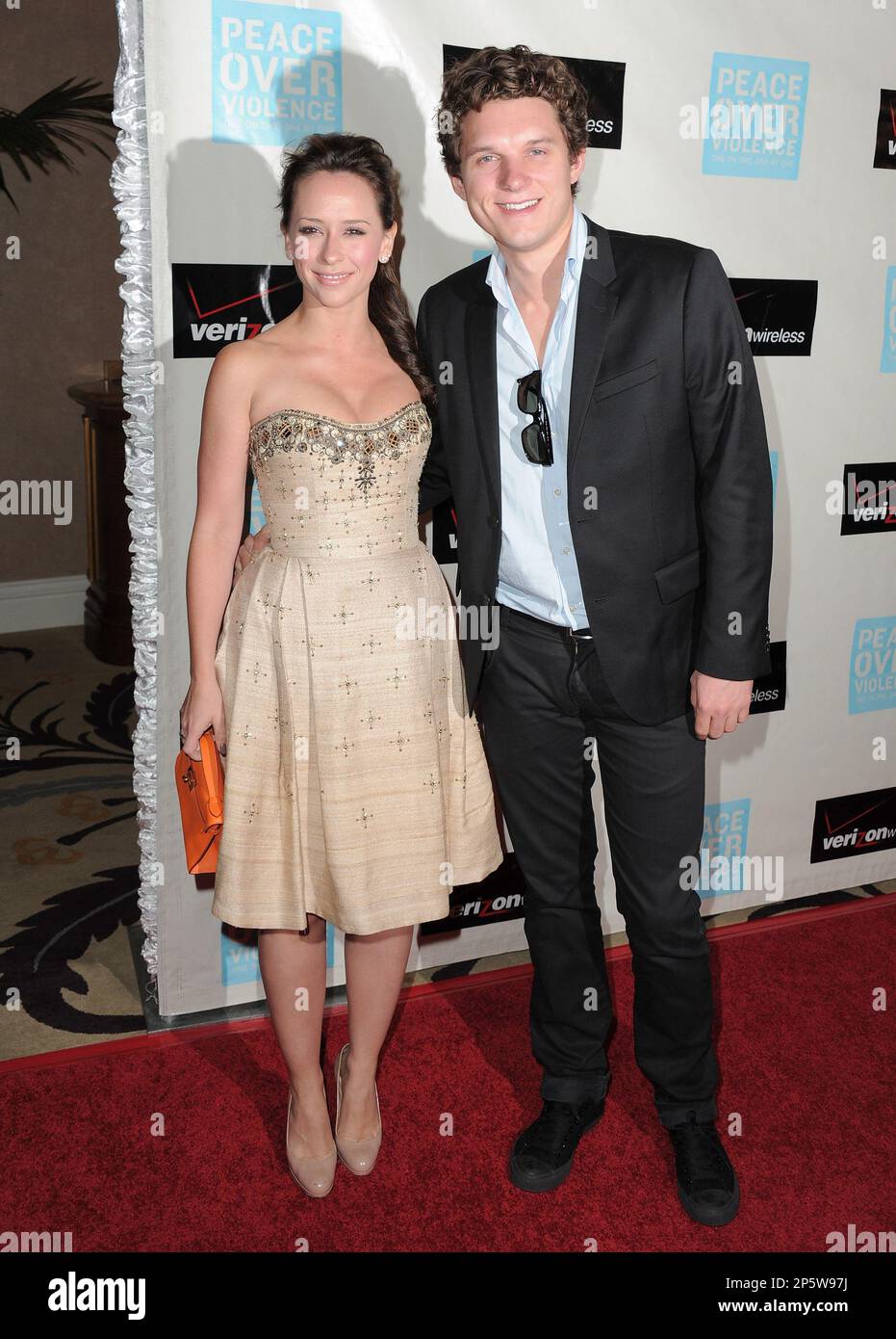 BEVERLY HILLS, CA - OCTOBER 29: Jennifer Love Hewitt and Alex Beh ...