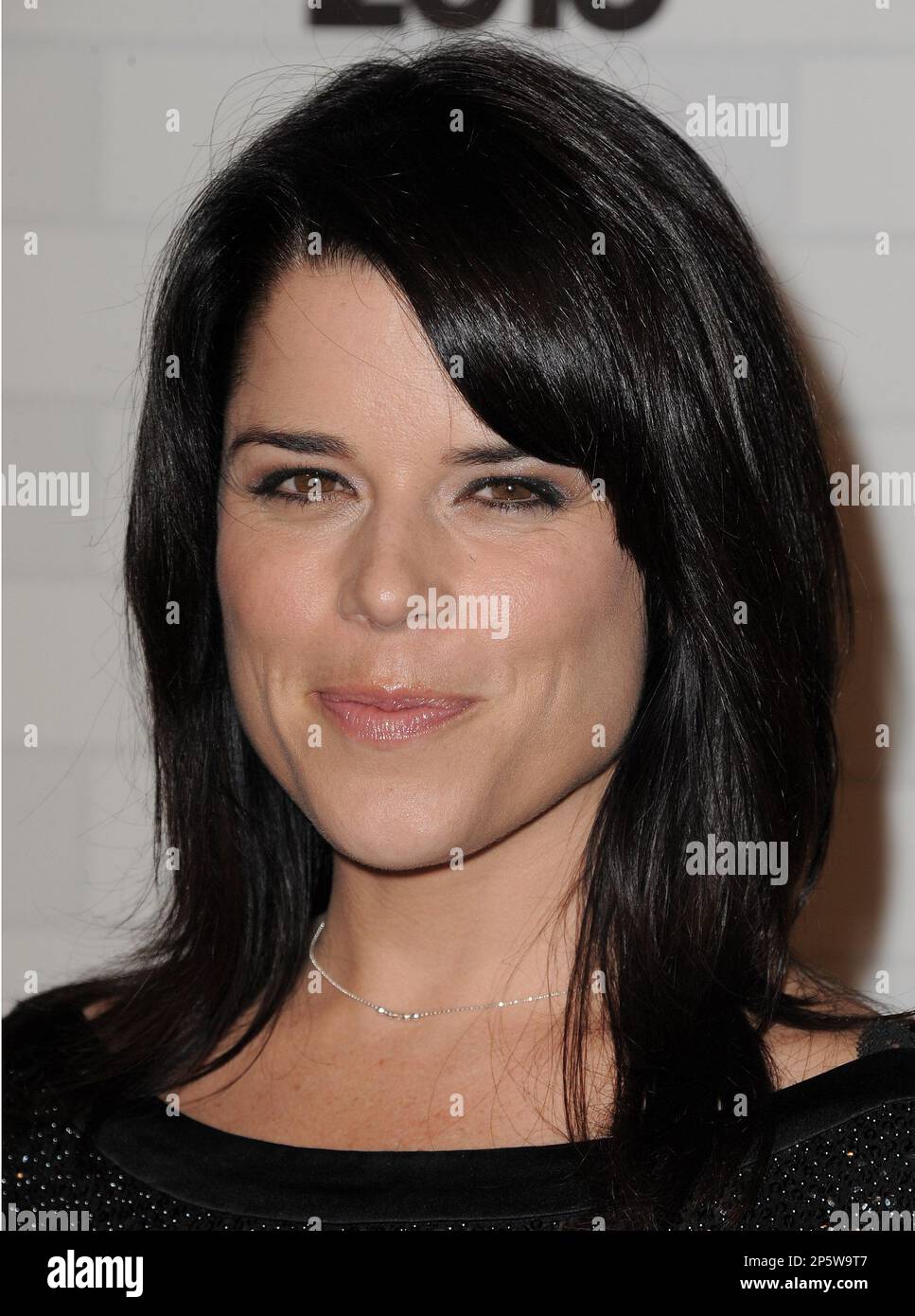 LOS ANGELES, CA - OCTOBER 16: Actress Neve Campbell arrives at Spike TV ...