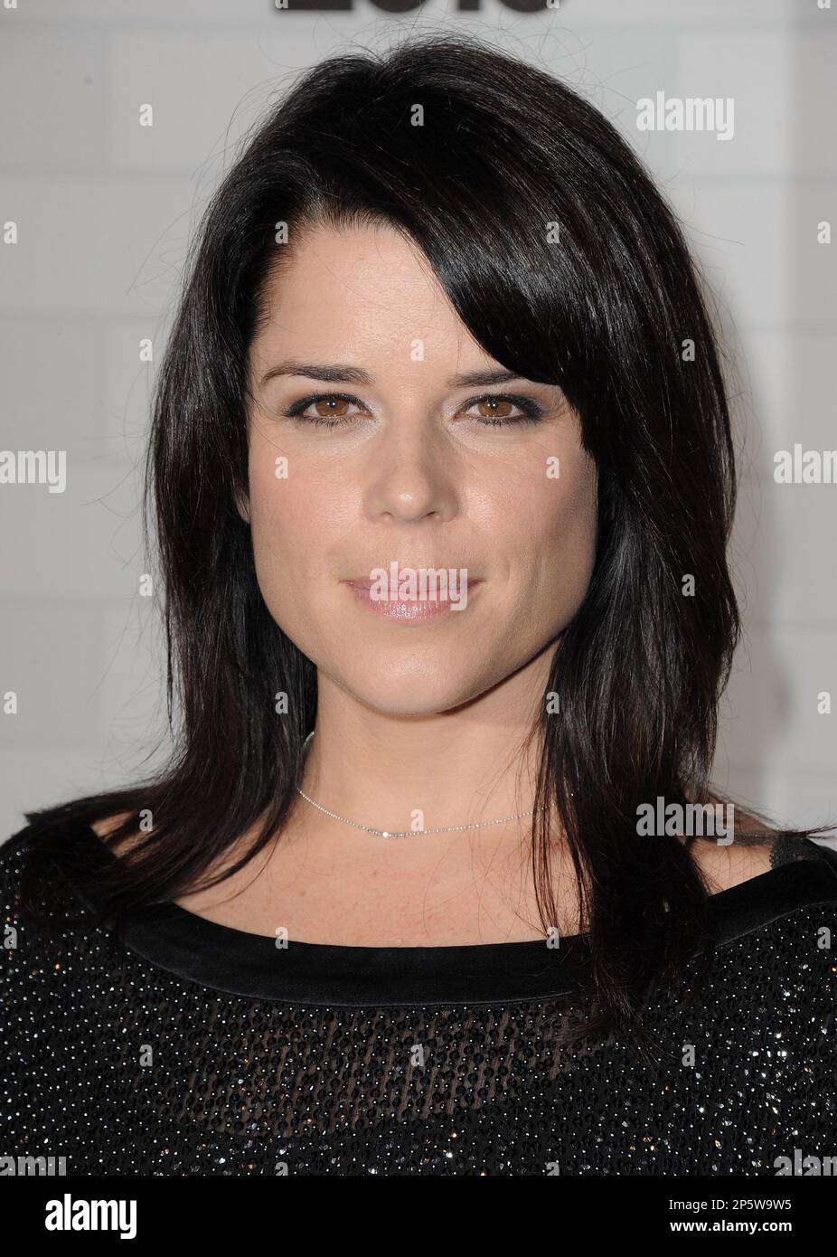 LOS ANGELES, CA - OCTOBER 16: Actress Neve Campbell arrives at Spike TV ...