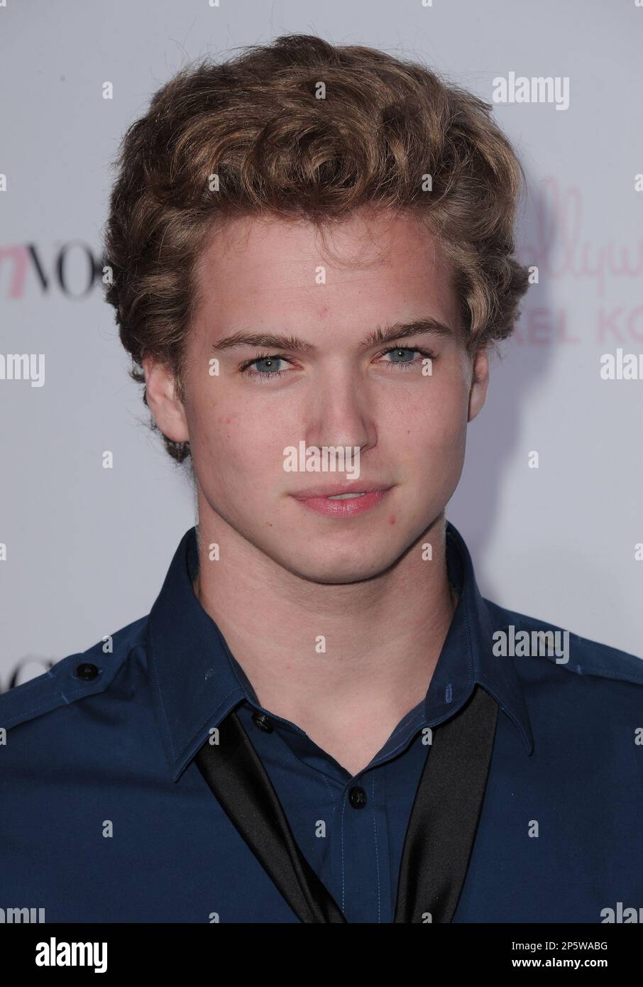 HOLLYWOOD - OCTOBER 01: Actor Patrick Johnson arrives at the 8th Annual ...