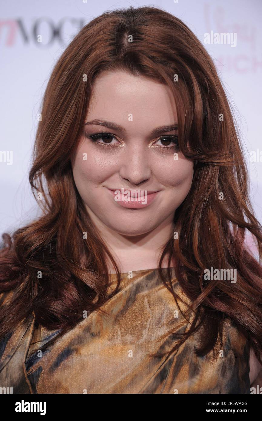 HOLLYWOOD - OCTOBER 01: Actress Jennifer Stone arrives at the 8th ...