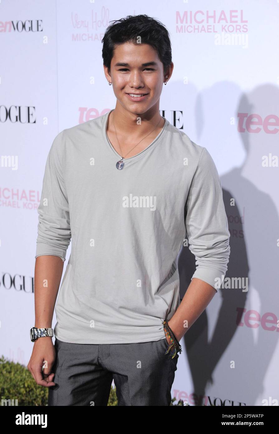 HOLLYWOOD - OCTOBER 01: Actor BooBoo Stewart arrives at the 8th Annual ...