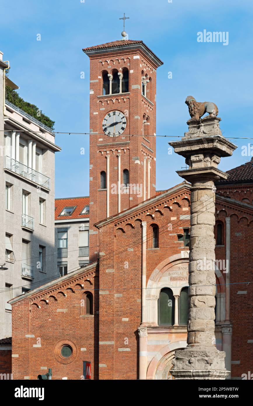 Italy, Lombardy, Milan, Piazza San Babila Square, Colonna del Leone ...