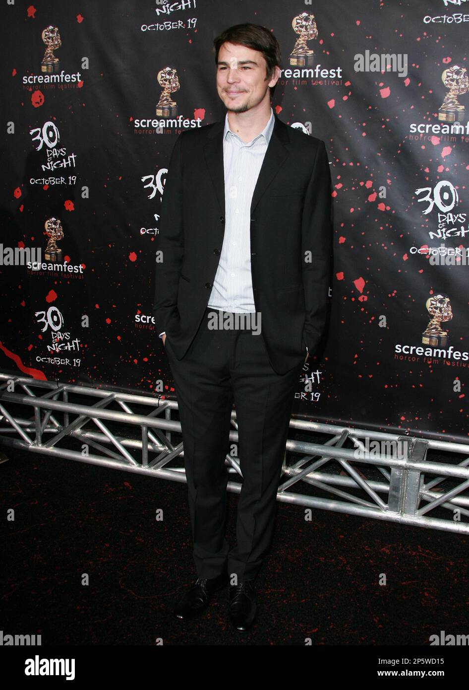 Actor Josh Hartnett arrives at the "30 Days of Night" Los Angeles ...