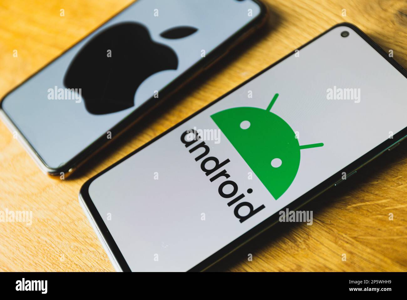 Operating systems hi-res stock photography and images - Alamy