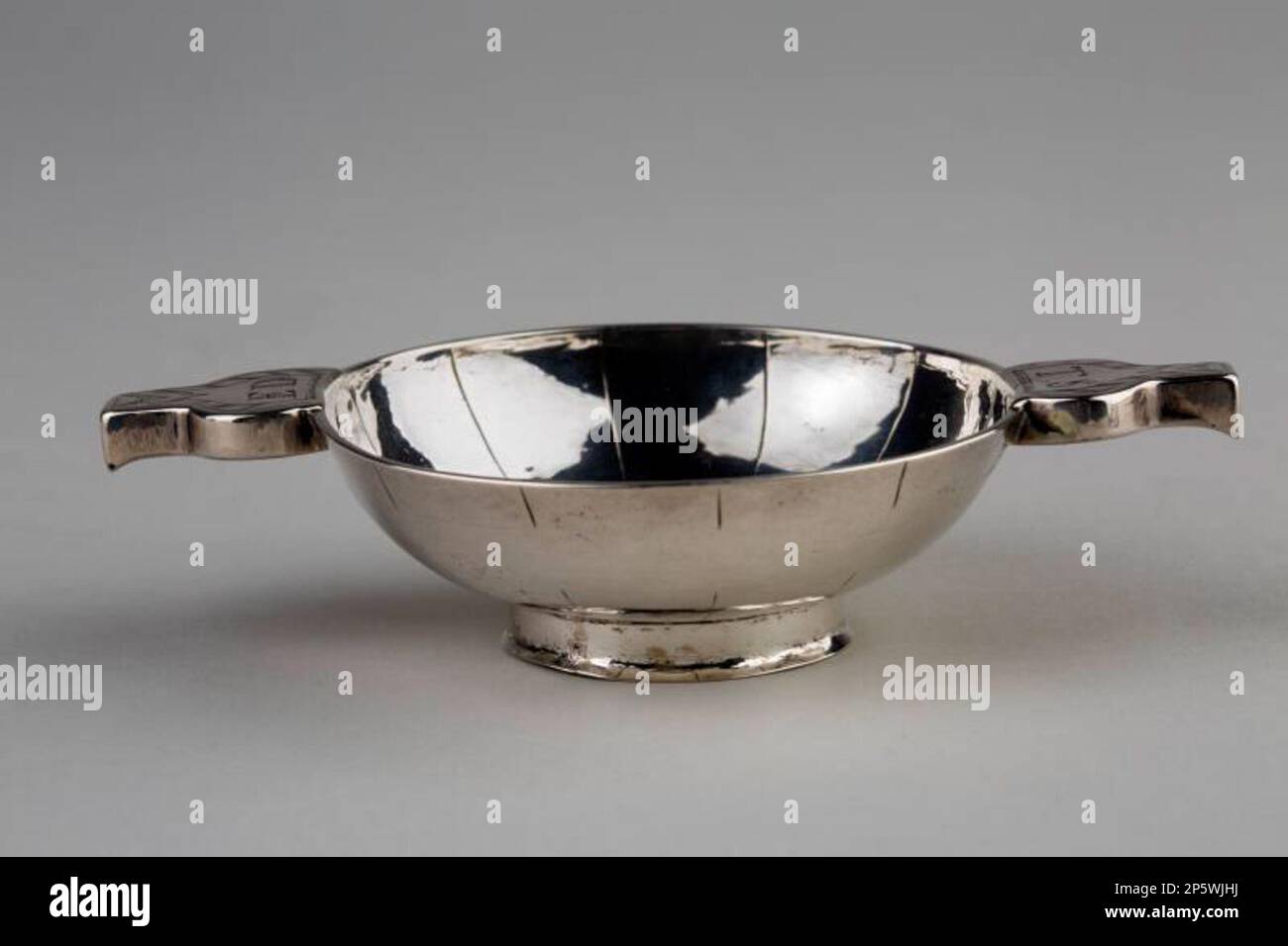 Quaich hi-res stock photography and images - Alamy