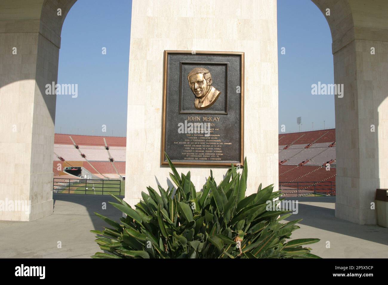 A look at the Los Angeles Memorial Coliseum home of the USC Trojans in ...