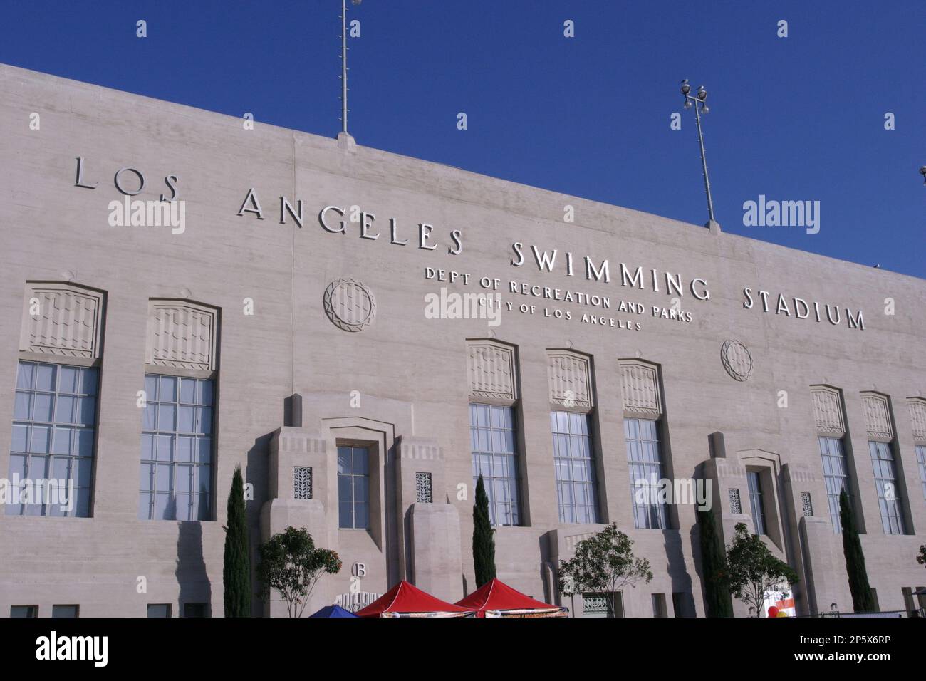 A look at the Los Angeles Memorial Coliseum home of the USC Trojans in ...
