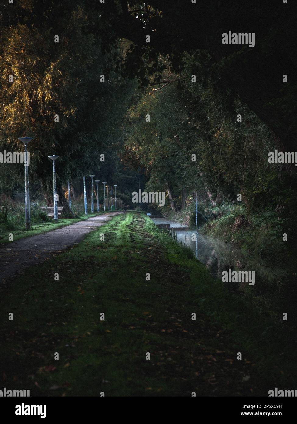 Outdoor night photography hi-res stock photography and images - Alamy