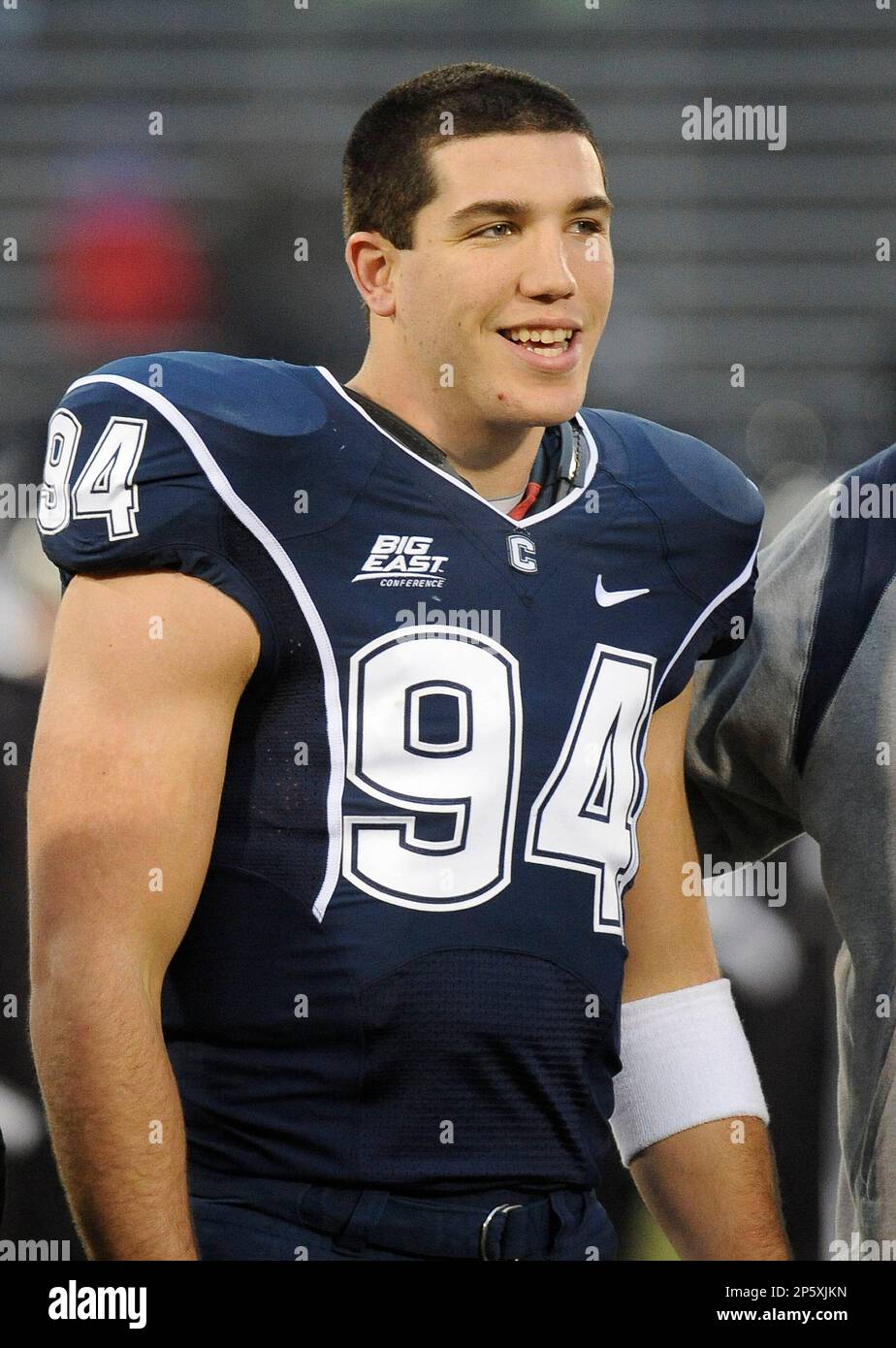 Connecticut Huskies Ryan Griffin ( 94) in action during a game against ...