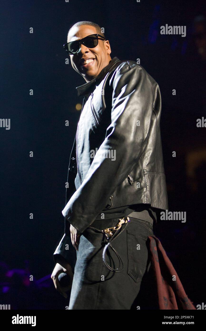 October 29, 2009: Jay Z performing onstage during POWERHOUSE 2009 ...
