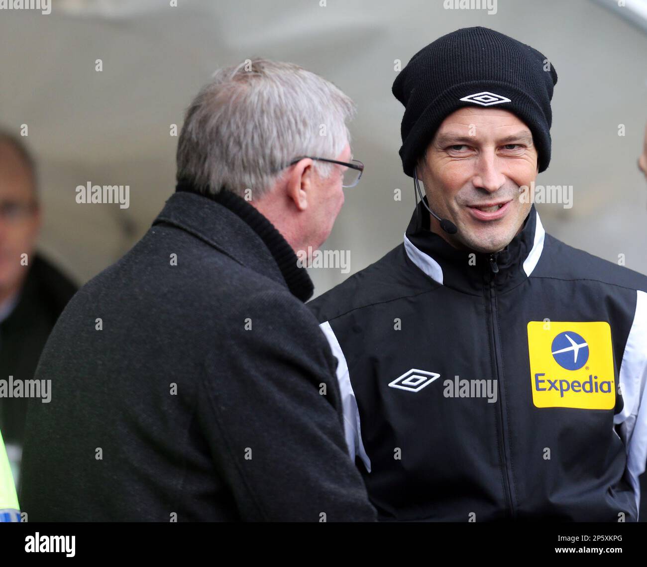 Dec. 9, 2012 - Manchester, United Kingdom - Sir Alex Ferguson chats to ...