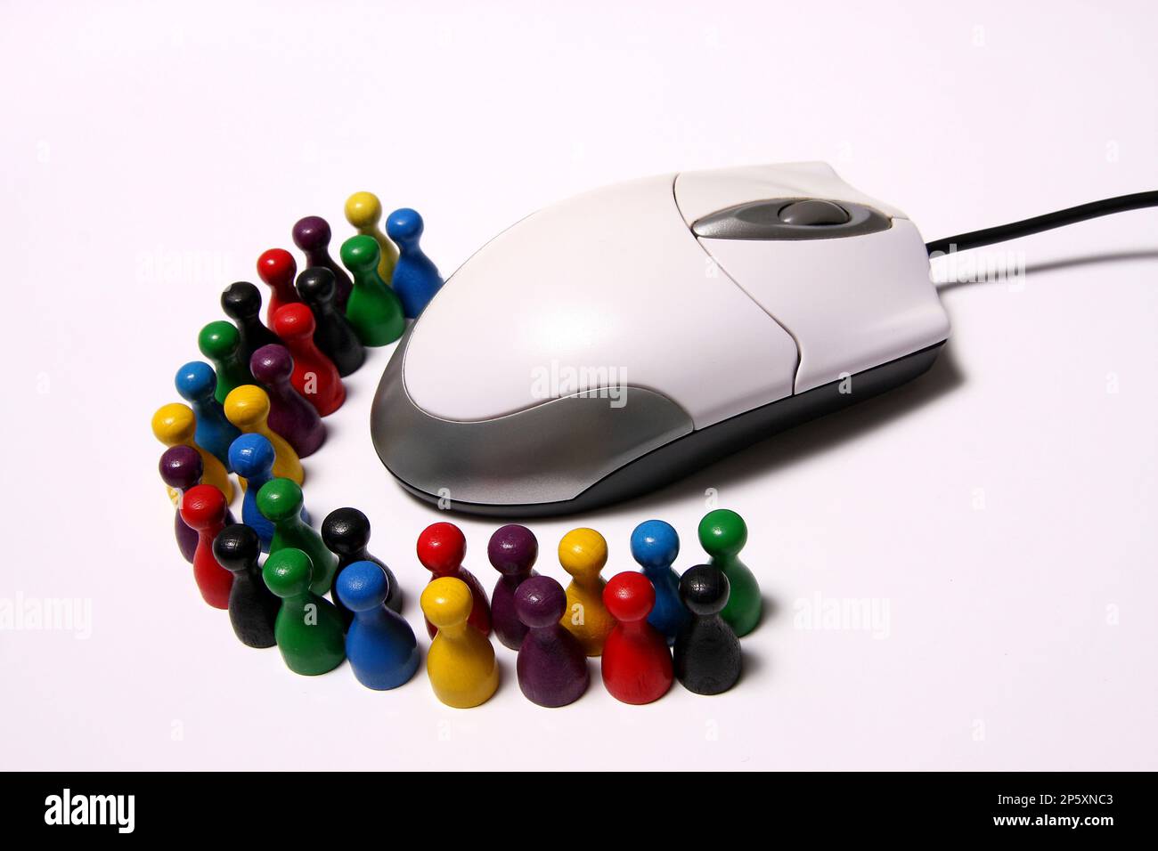 computer mouse with colourful tokens, team meeting Stock Photo - Alamy