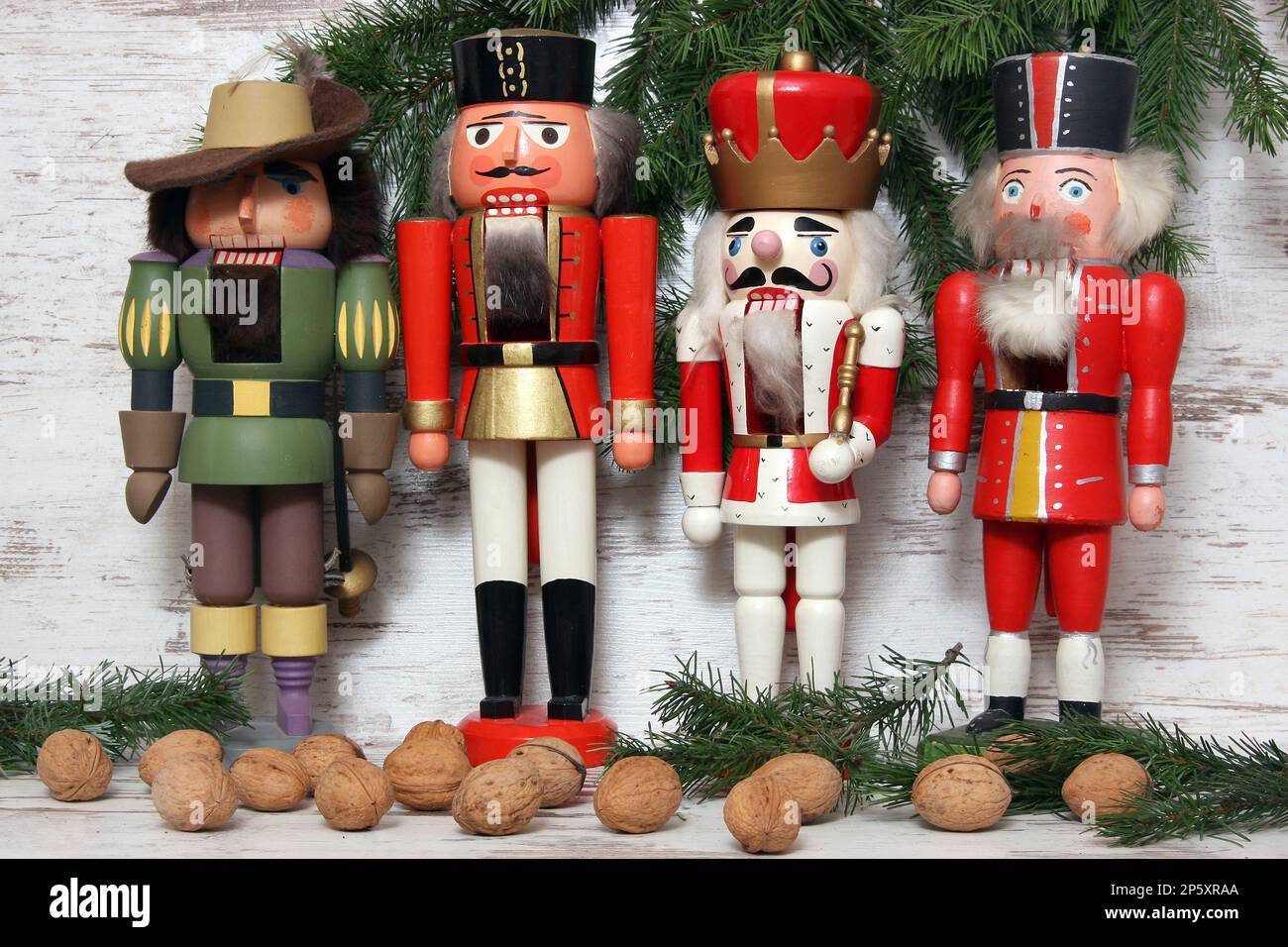 Traditional nutcrackers hi-res stock photography and images - Alamy