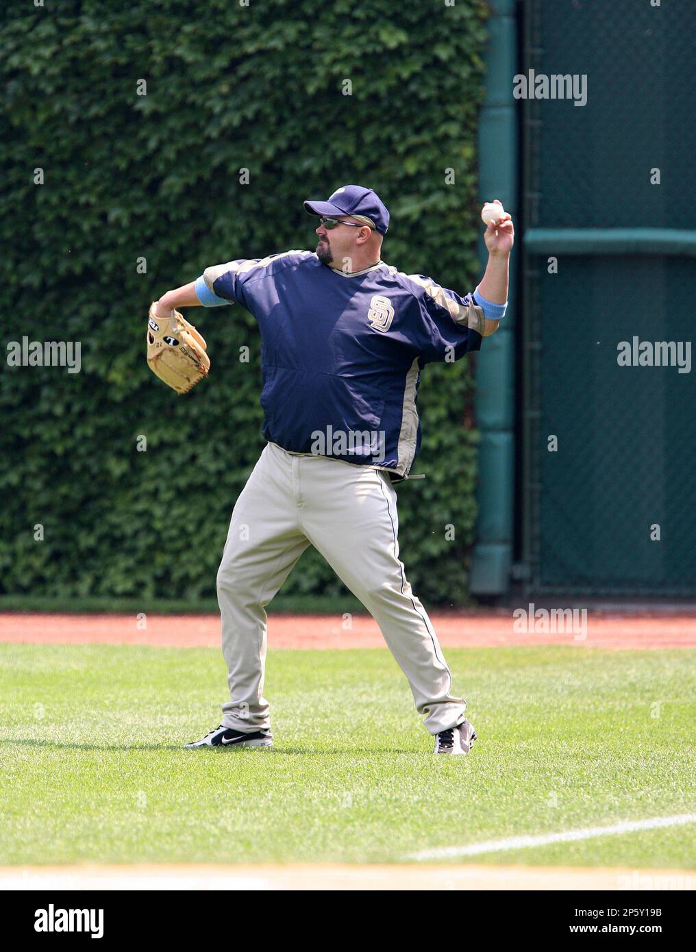 David Wells of the San Diego Padres before a game against the Chicago ...