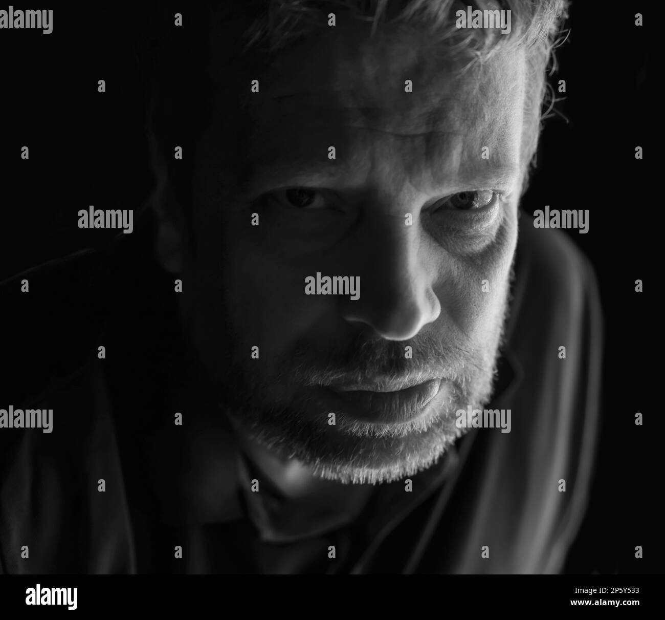 Portraits in shadow Black and White Stock Photos & Images - Alamy