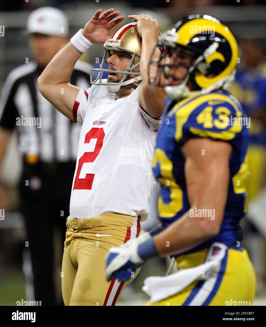San Francisco kicker David Akers (2) reacts as he misses a 51-yard ...