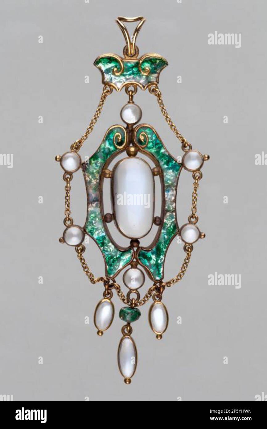 Gold mounted enamel hi-res stock photography and images - Alamy
