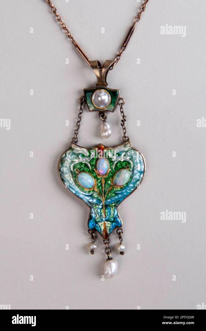 Opal pendant hi-res stock photography and images - Alamy