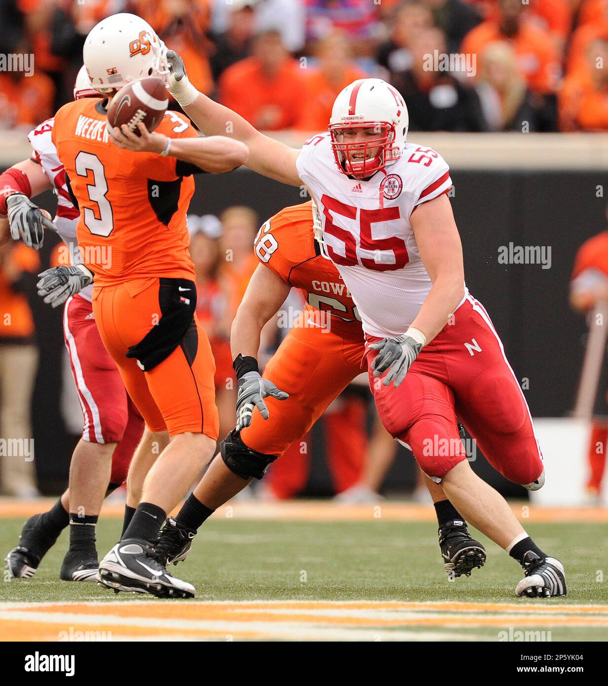 Nebraska Cornhuskers Baker Steinkuhler (55) in action during a game ...