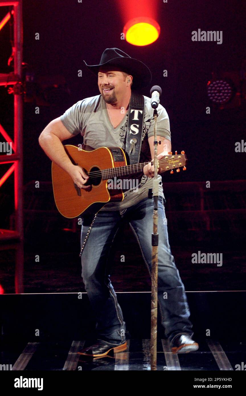 HOLLYWOOD, CA - NOVEMBER 28: Contestant Tate Stevens performs onstage ...