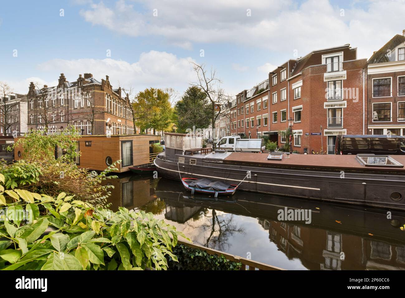 Buildings both sides canal architecture hi-res stock photography and ...