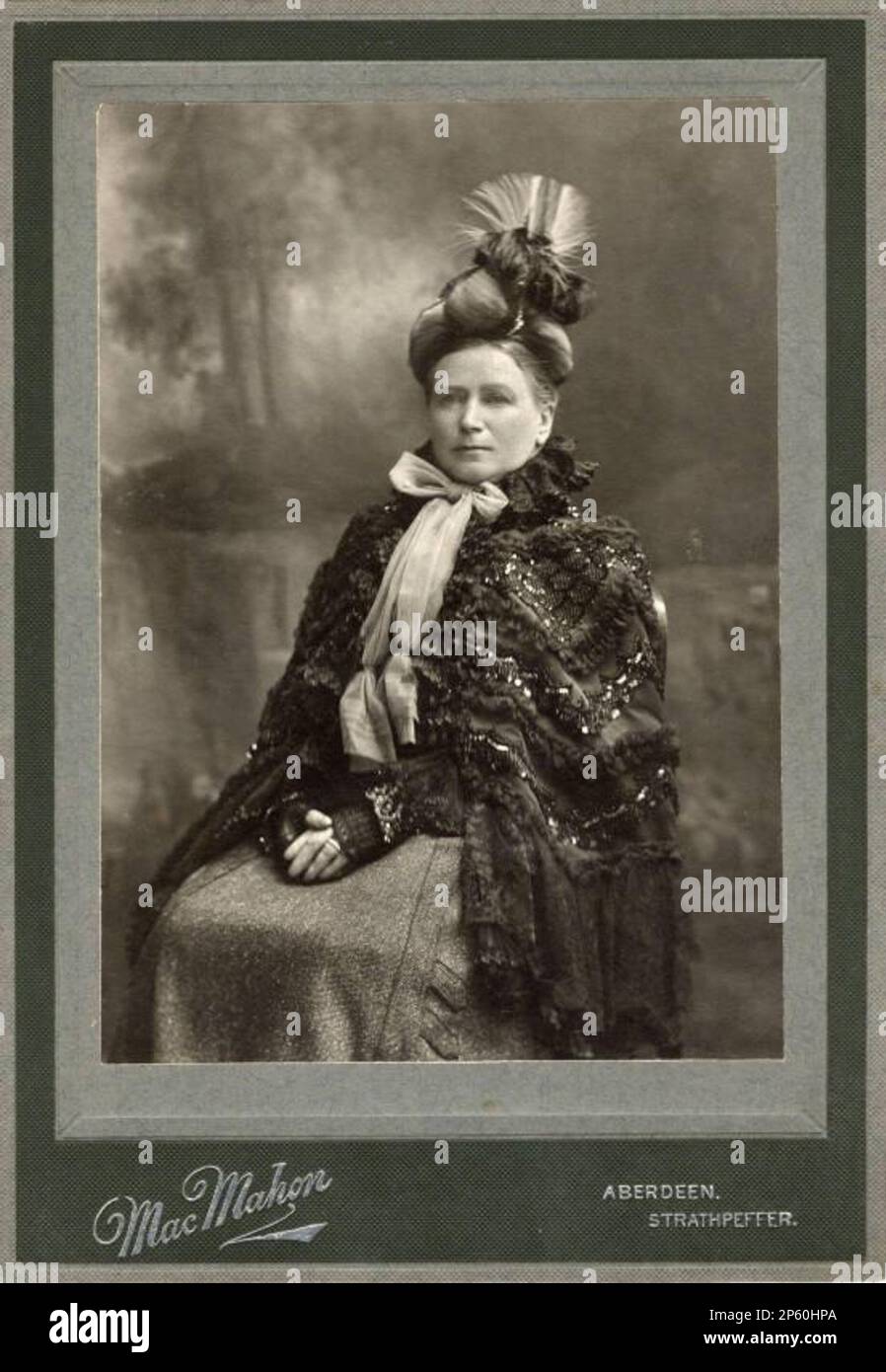Portrait Photograph of Lady, c. 1900 Stock Photo - Alamy