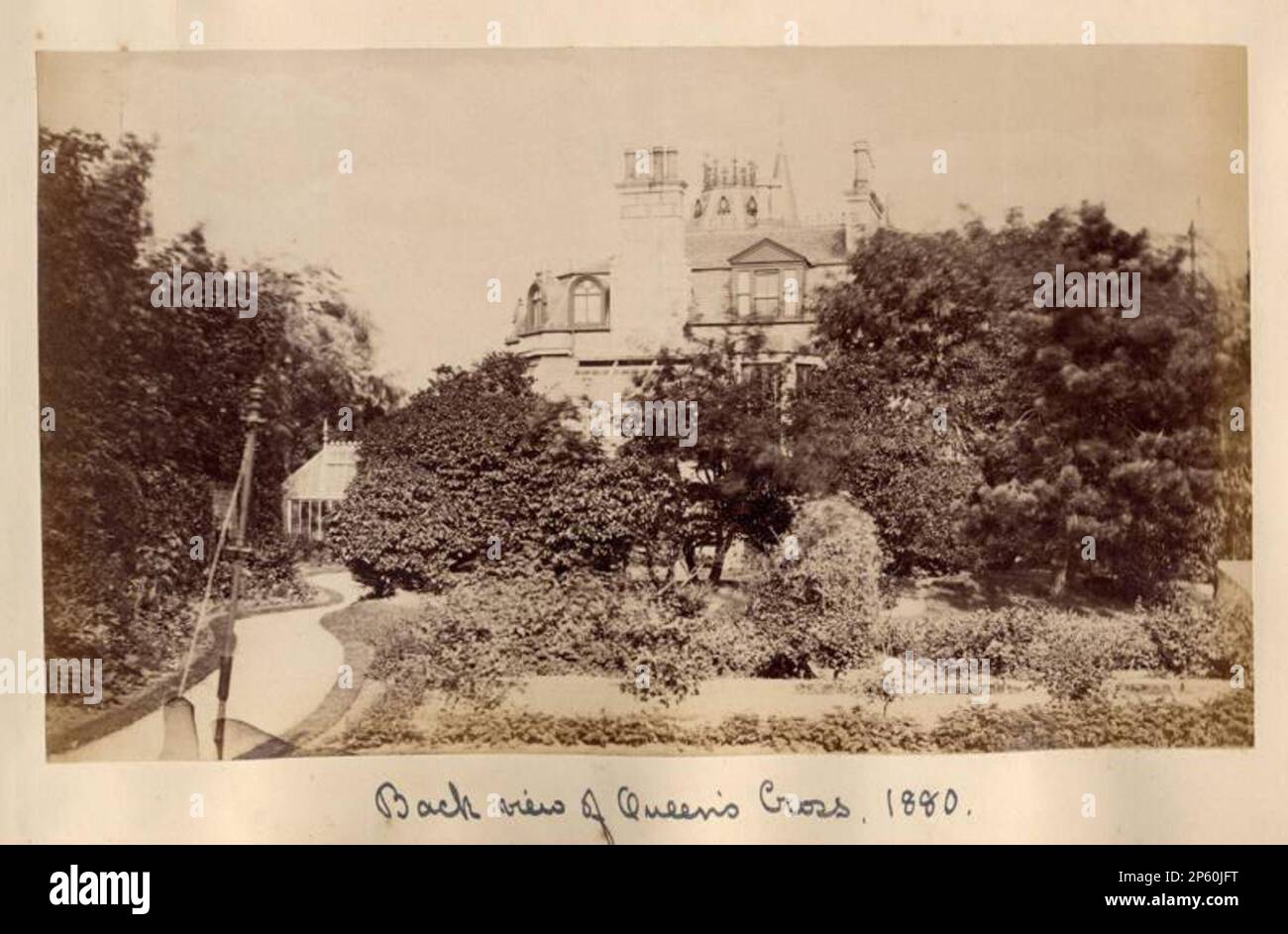 Queens cross hi-res stock photography and images - Alamy