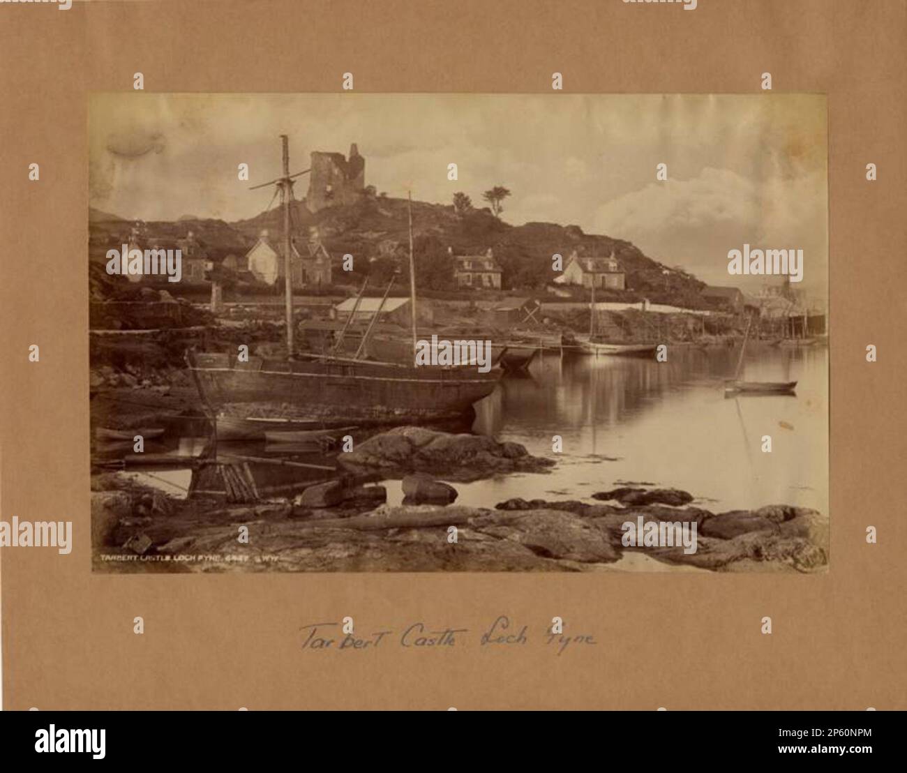 Tarbert castle hi-res stock photography and images - Alamy