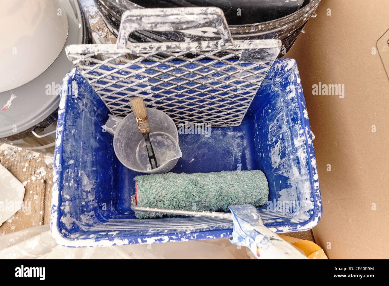 Professional painting hi-res stock photography and images - Alamy