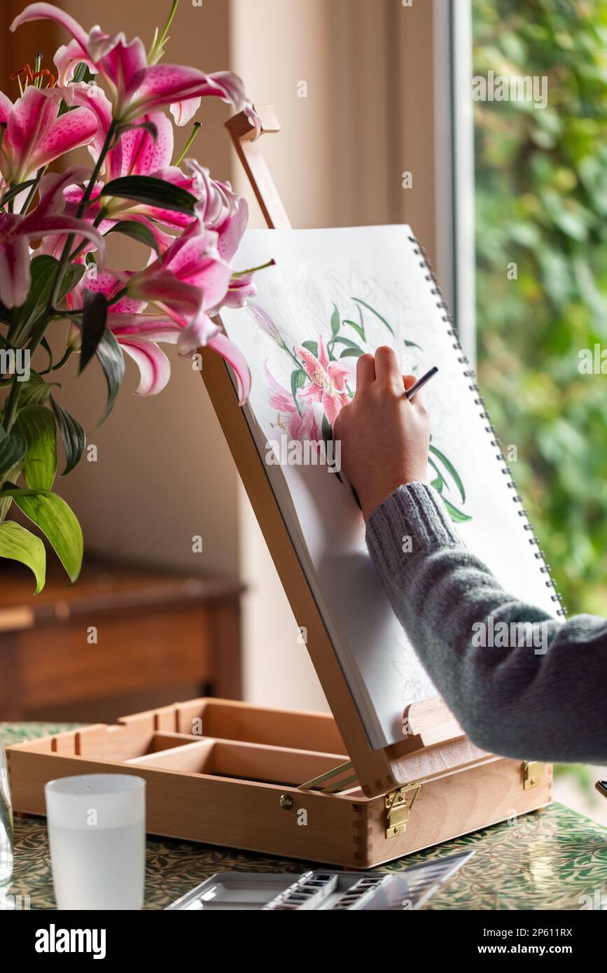 Left handed painter hi-res stock photography and images - Alamy