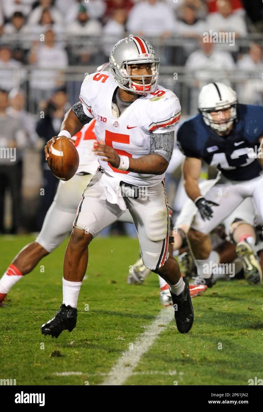 Ohio State Buckeyes Braxton Miller (5) in action during a game against ...