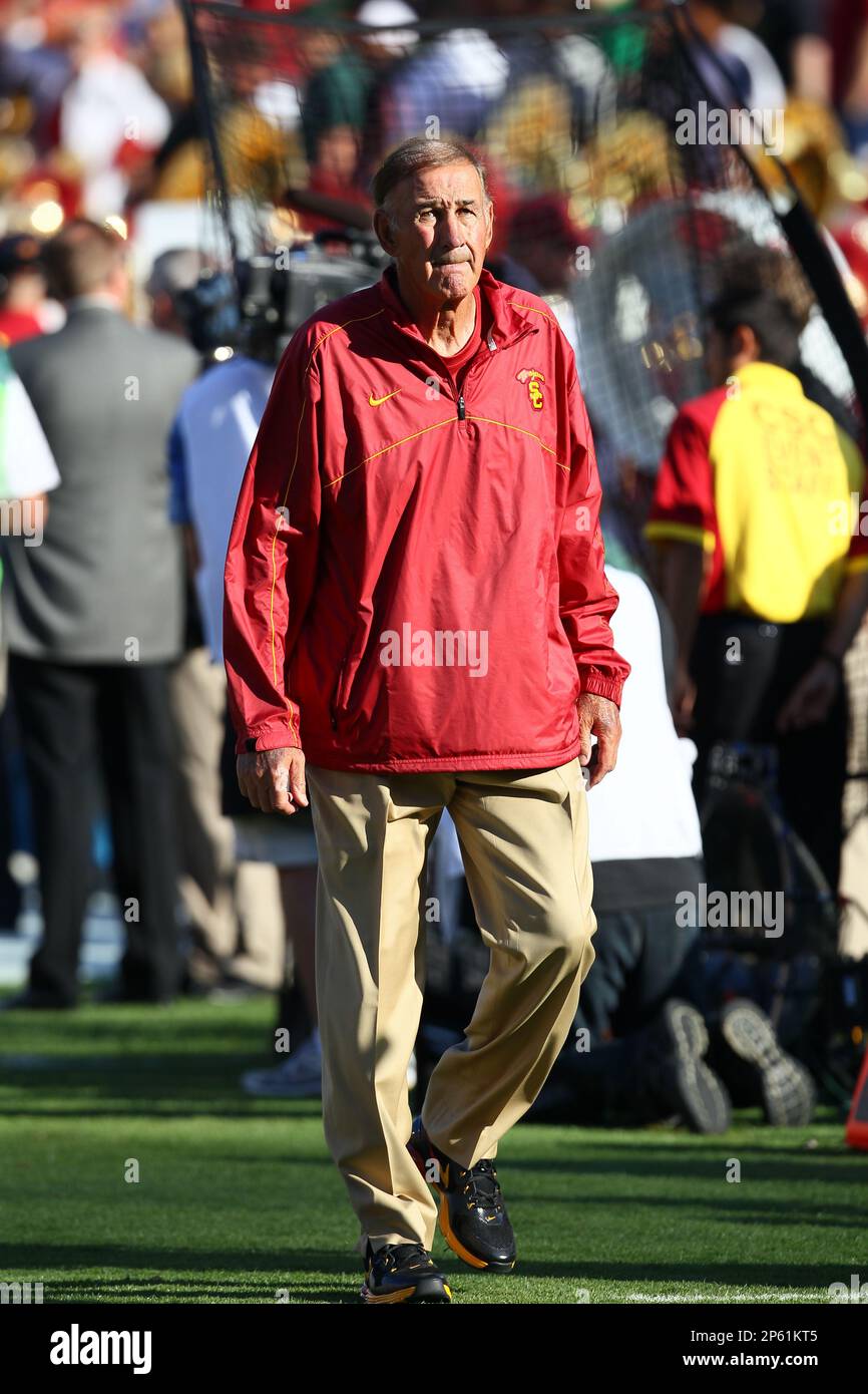 Monte Kiffin, Defensive Coordinator of the University of Southern ...
