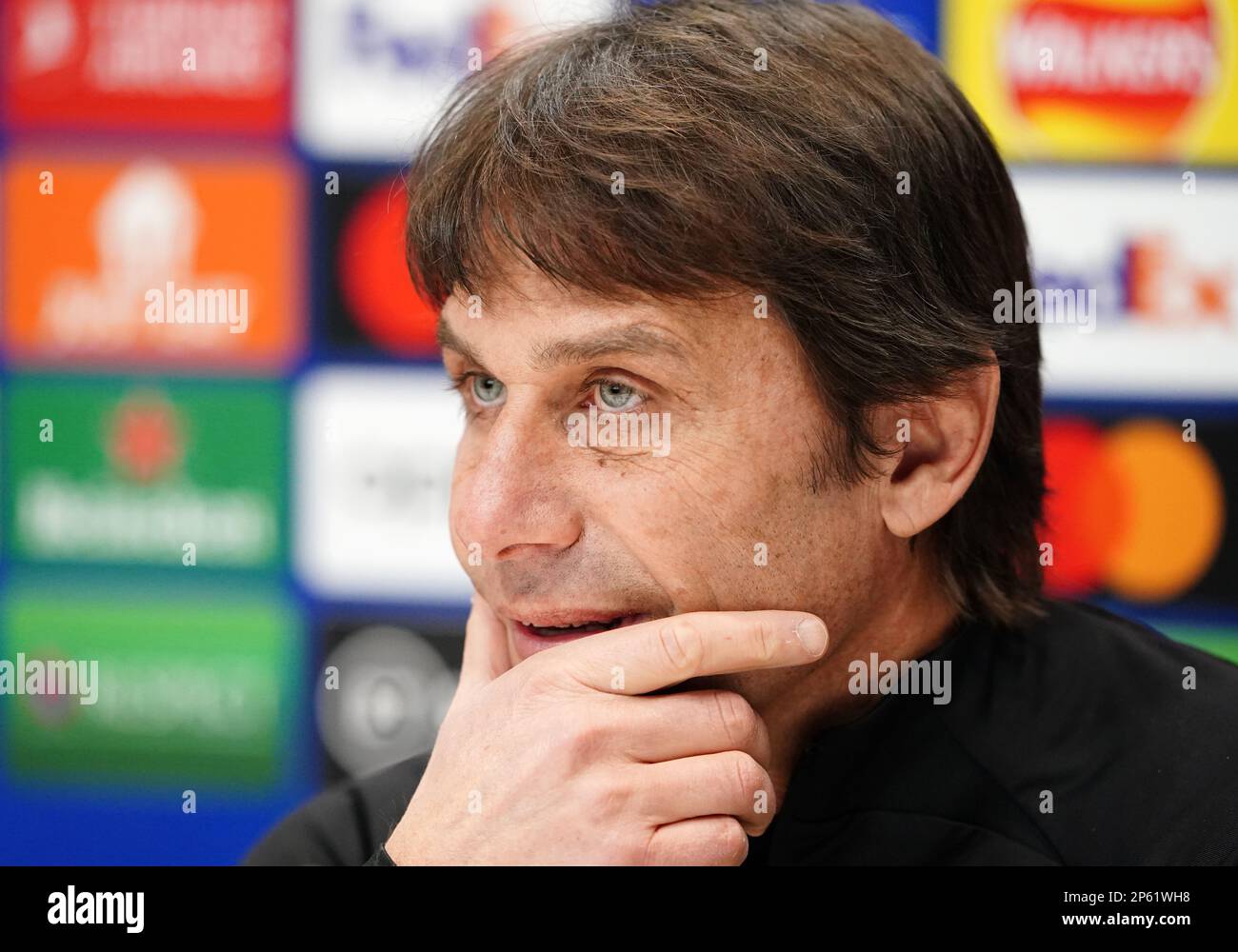 Tottenham hotspur training and press conference hotspur way tr hi-res ...