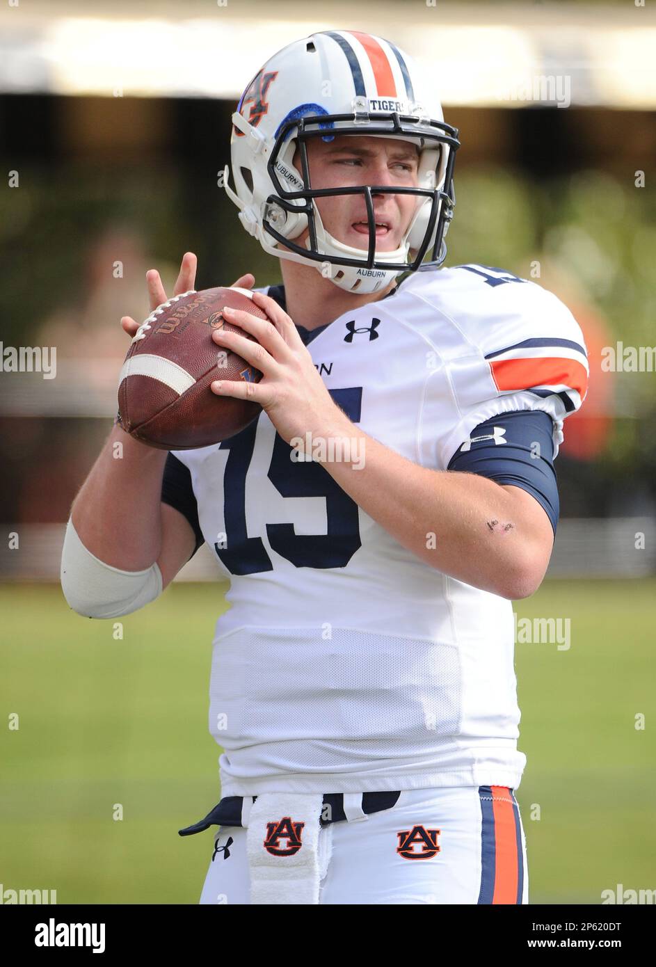 Auburn Tigers Clint Moseley (15) in action during a game against ...