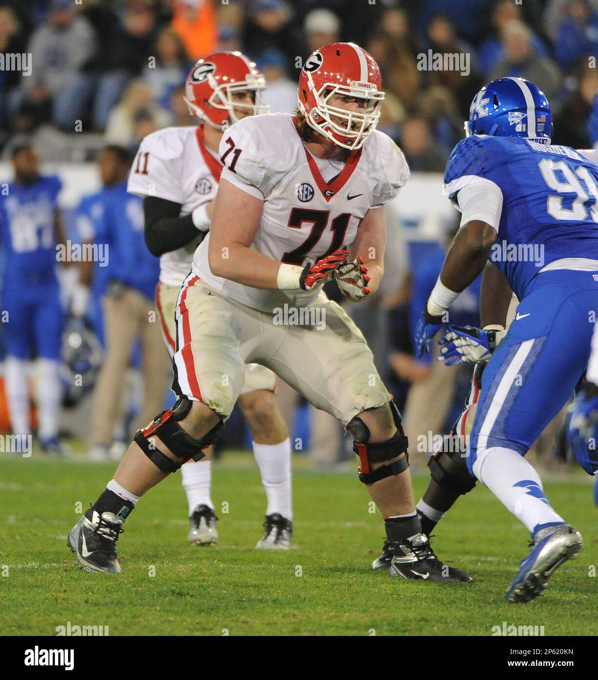 Georgia Bulldogs John Theus (71) in action during a game against ...