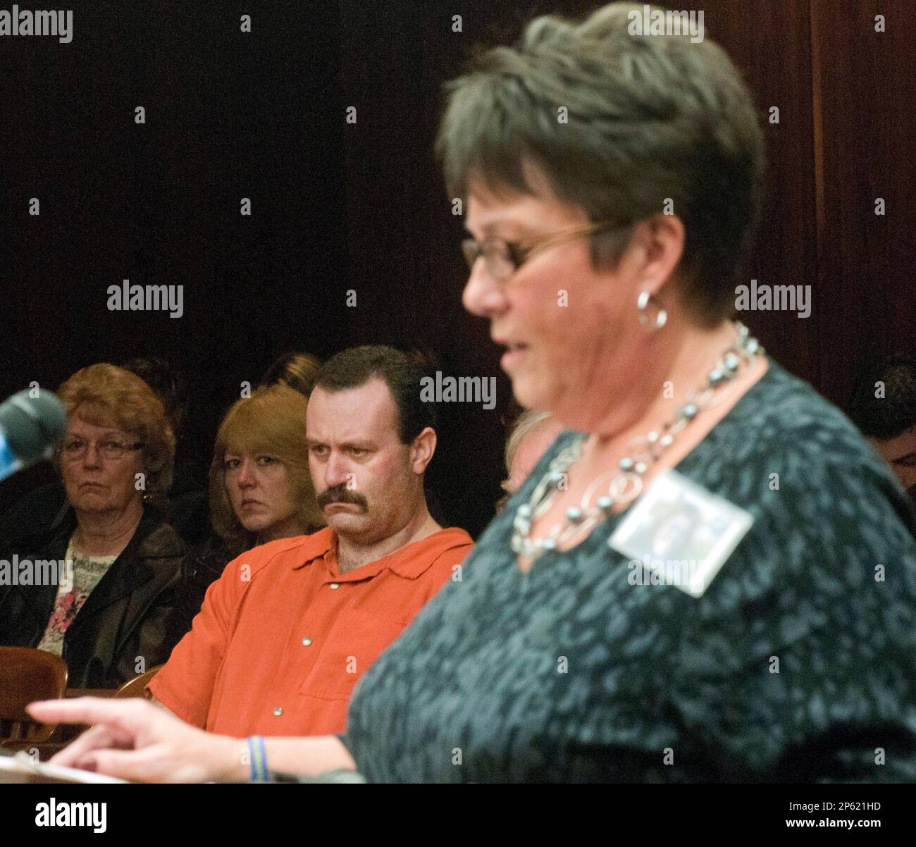 Dawn Webb reads a statement in front of Saginaw County Circuit Judge ...