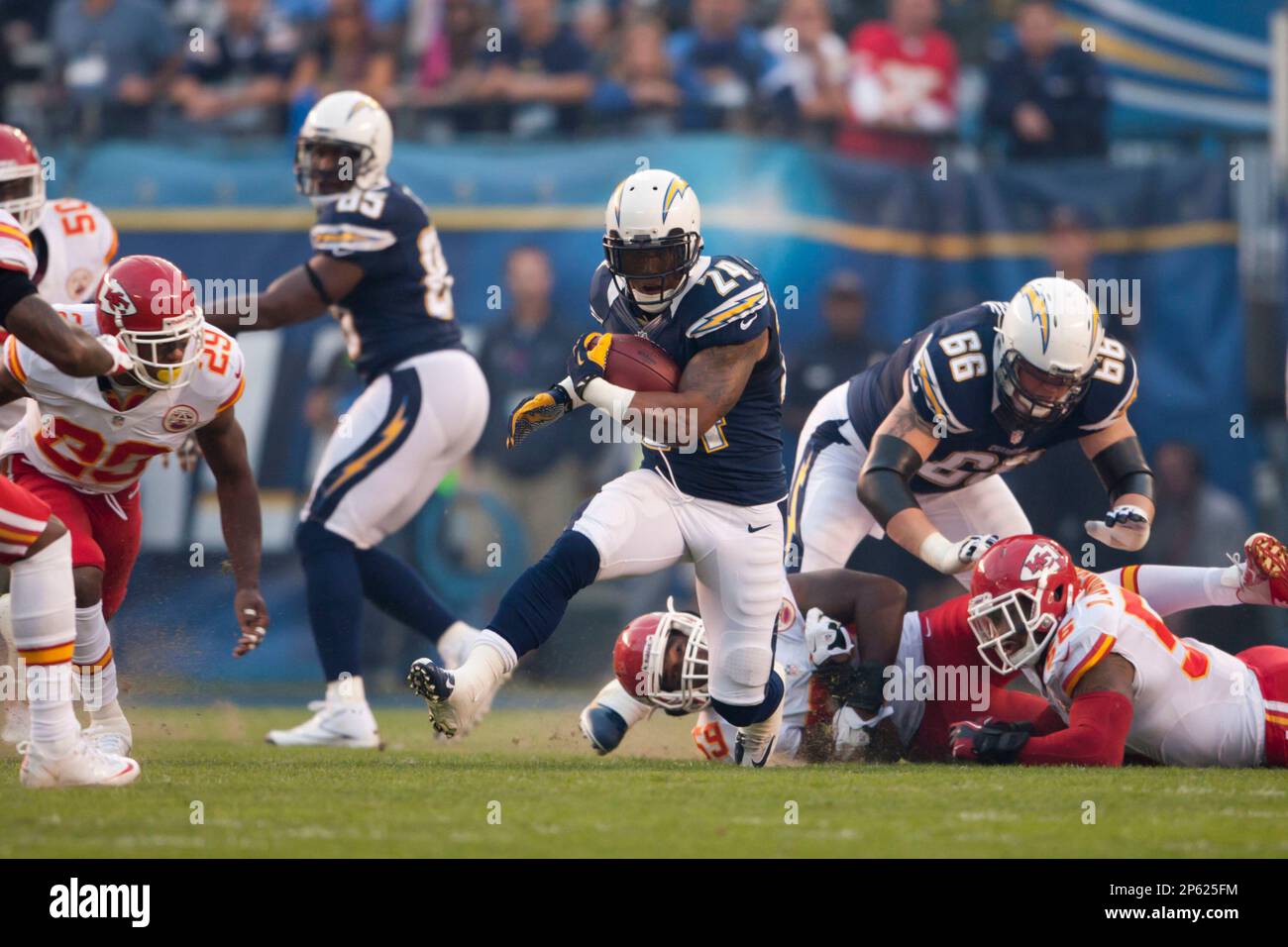 Running back Ryan Mathews #24 of the San Diego Chargers runs the ...