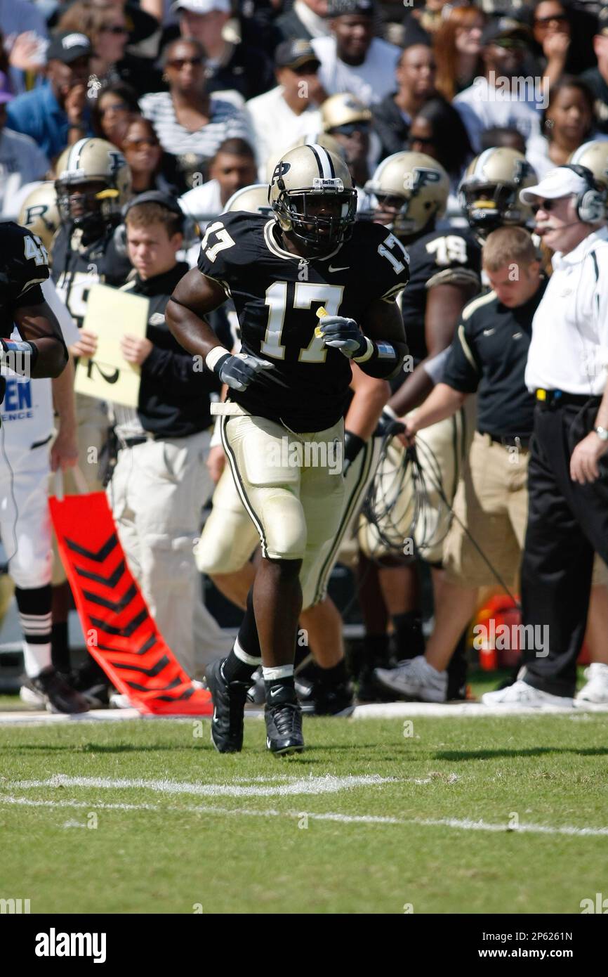 WEST LAFAYETTE, IN - SEPTEMBER 15: Linebacker Josh Ferguson #17 of the ...