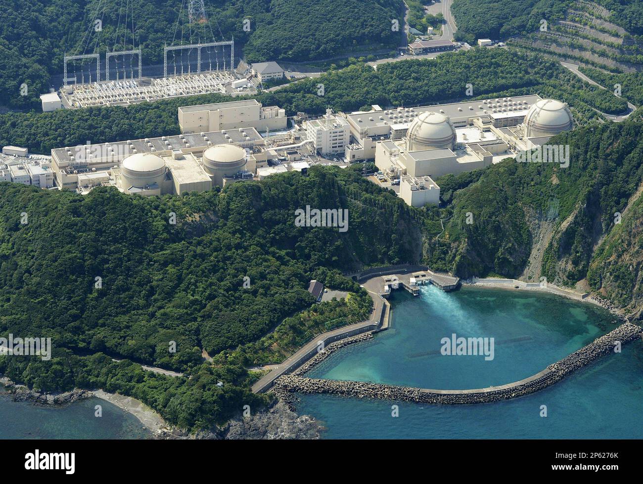 This aerial photo shows Kansai Electric Power Co.'s unit buildings ...