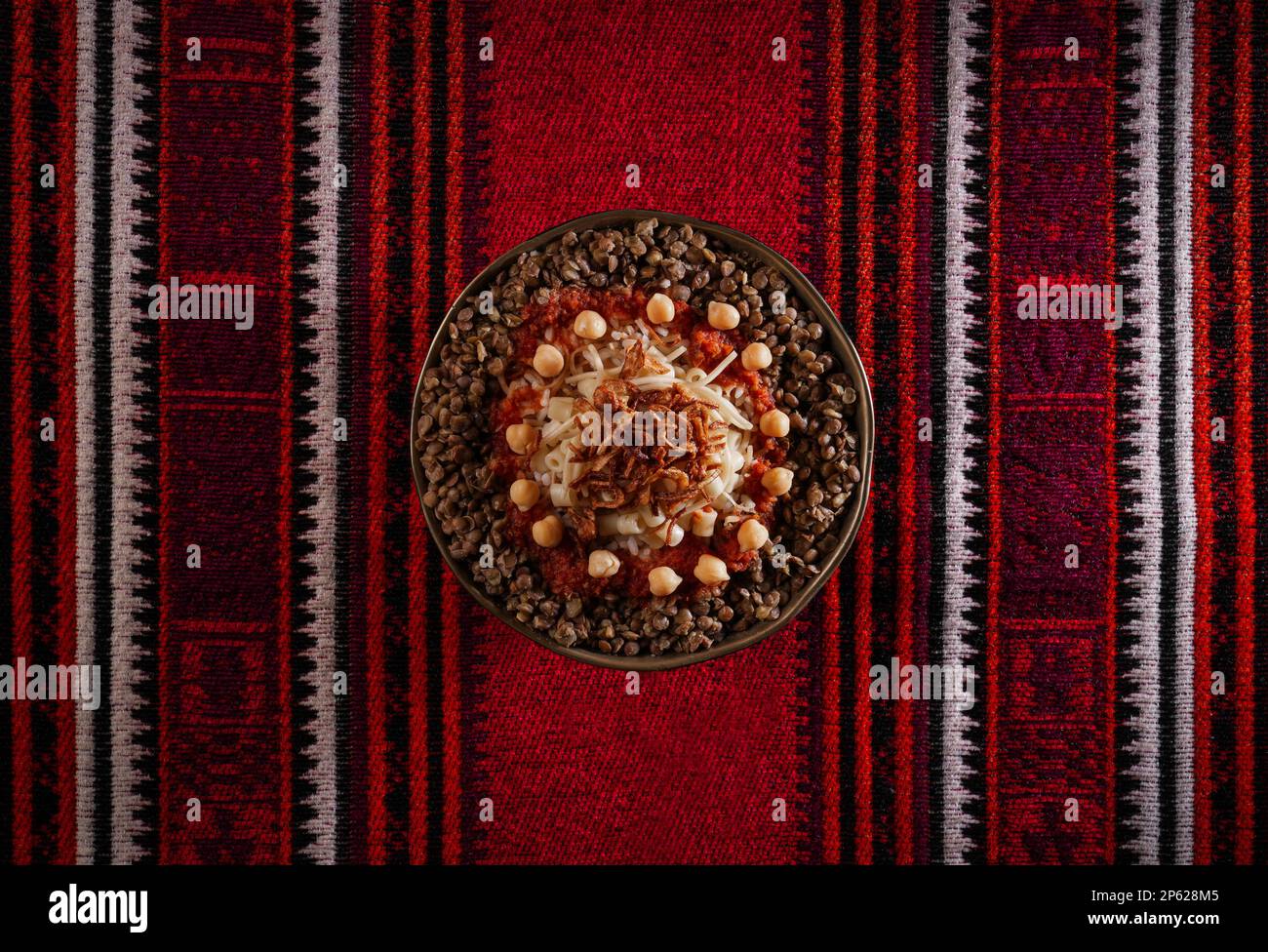 Egyptian Koshary images, Traditional Egyptian food, Delicious Koshary ...