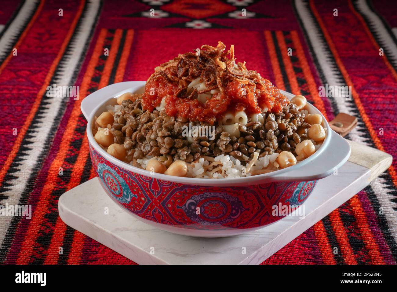 Egyptian Koshary images, Traditional Egyptian food, Delicious Koshary ...