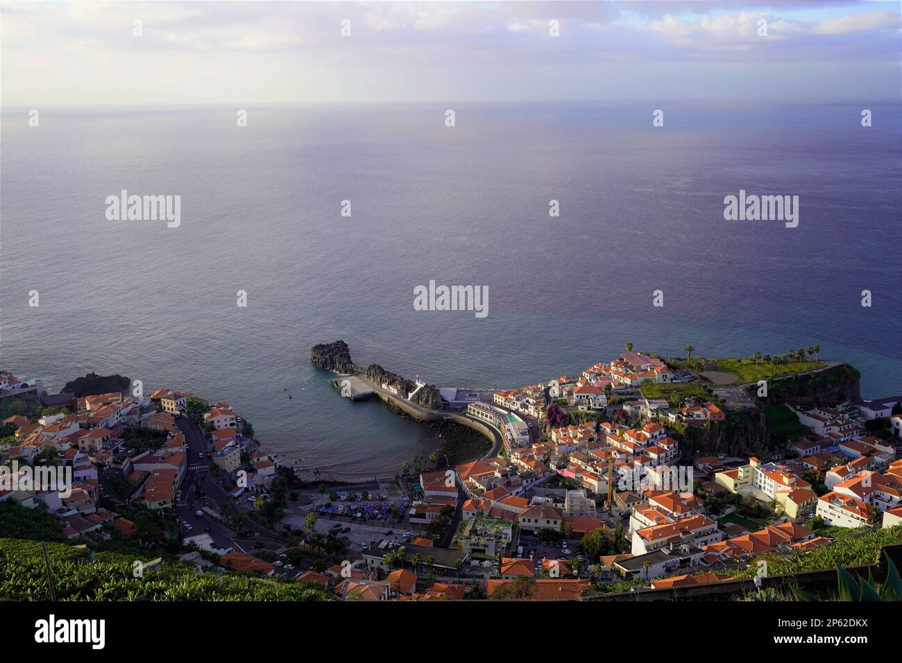 Madeira Ocean Bay View High Ground Beach white houses red roofs summer ...